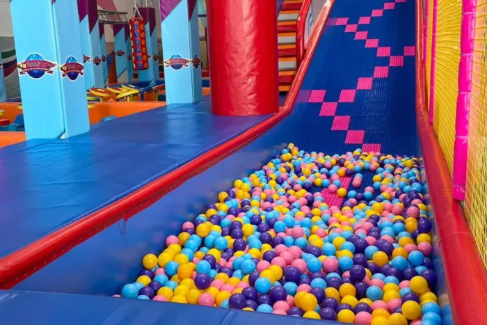 Indoor Play at Fun Time Pizza - theQapp